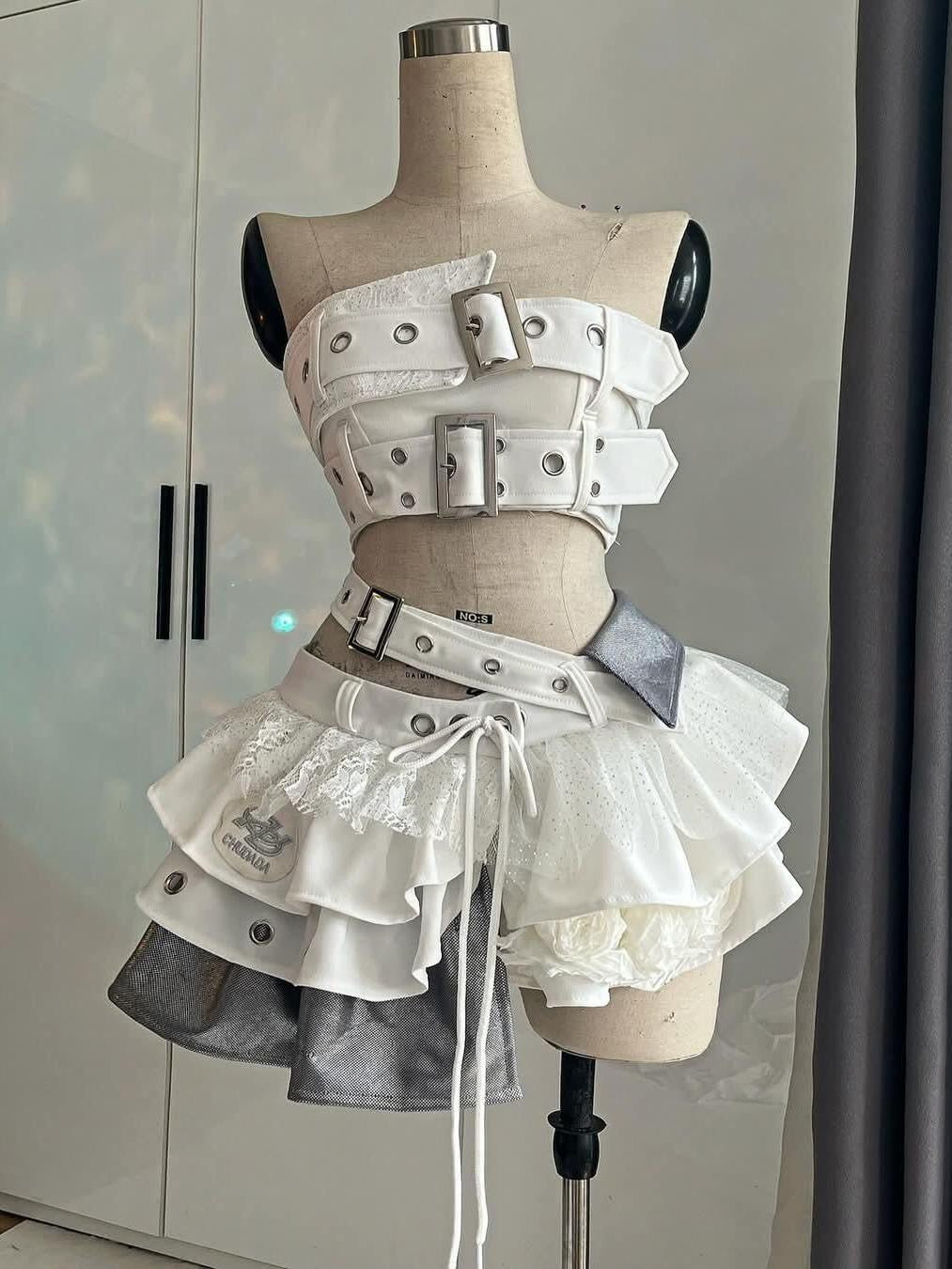 Irregular buckle patchwork lace mini skirt set – MUDSWEET